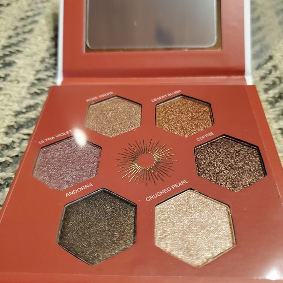 Sandbar | Makeup | Sandbar Nomad Neutral Eyeshadow Palette | Poshmark